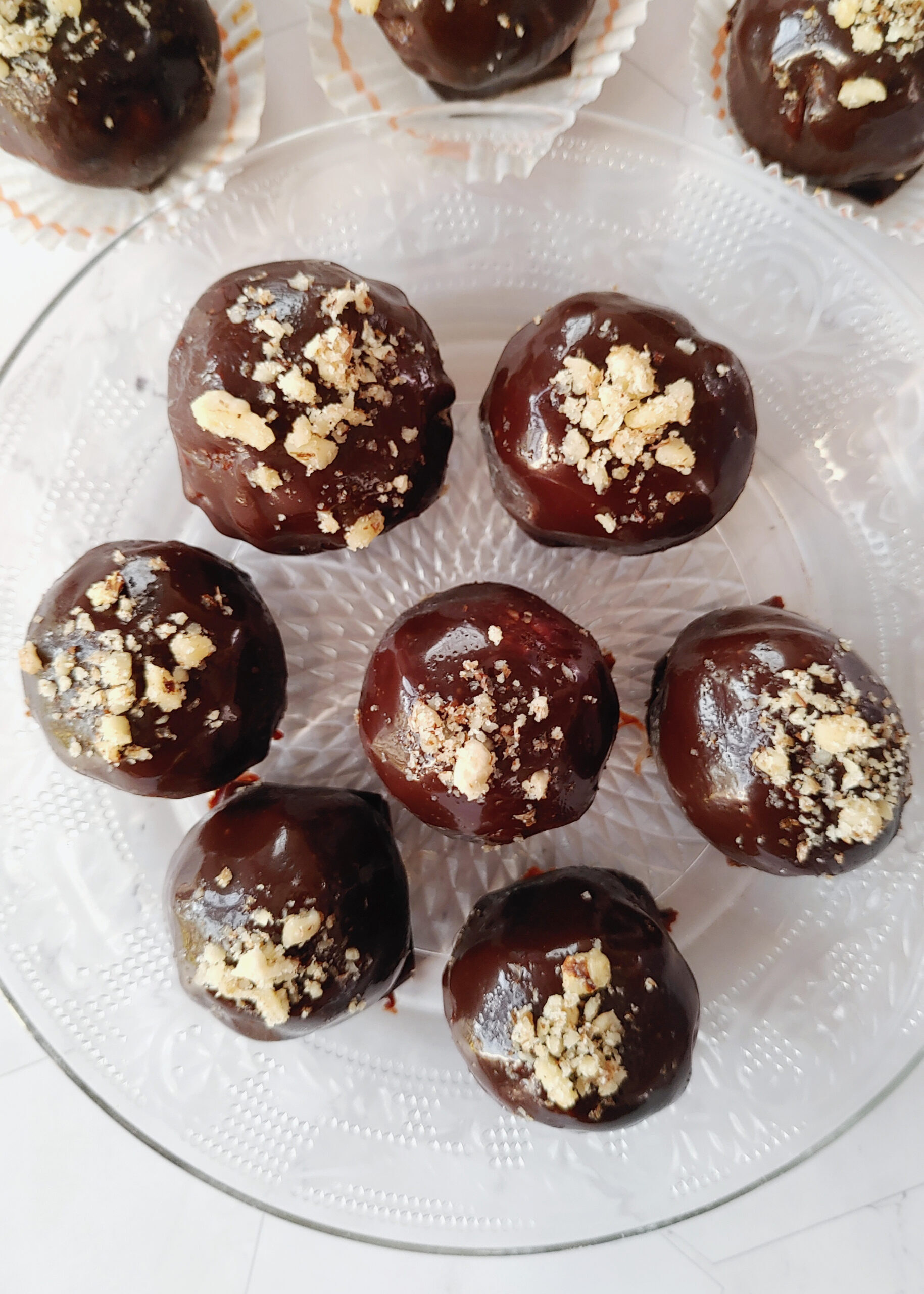 Healthy Vegan Chocolate Truffles - Relish The Greens